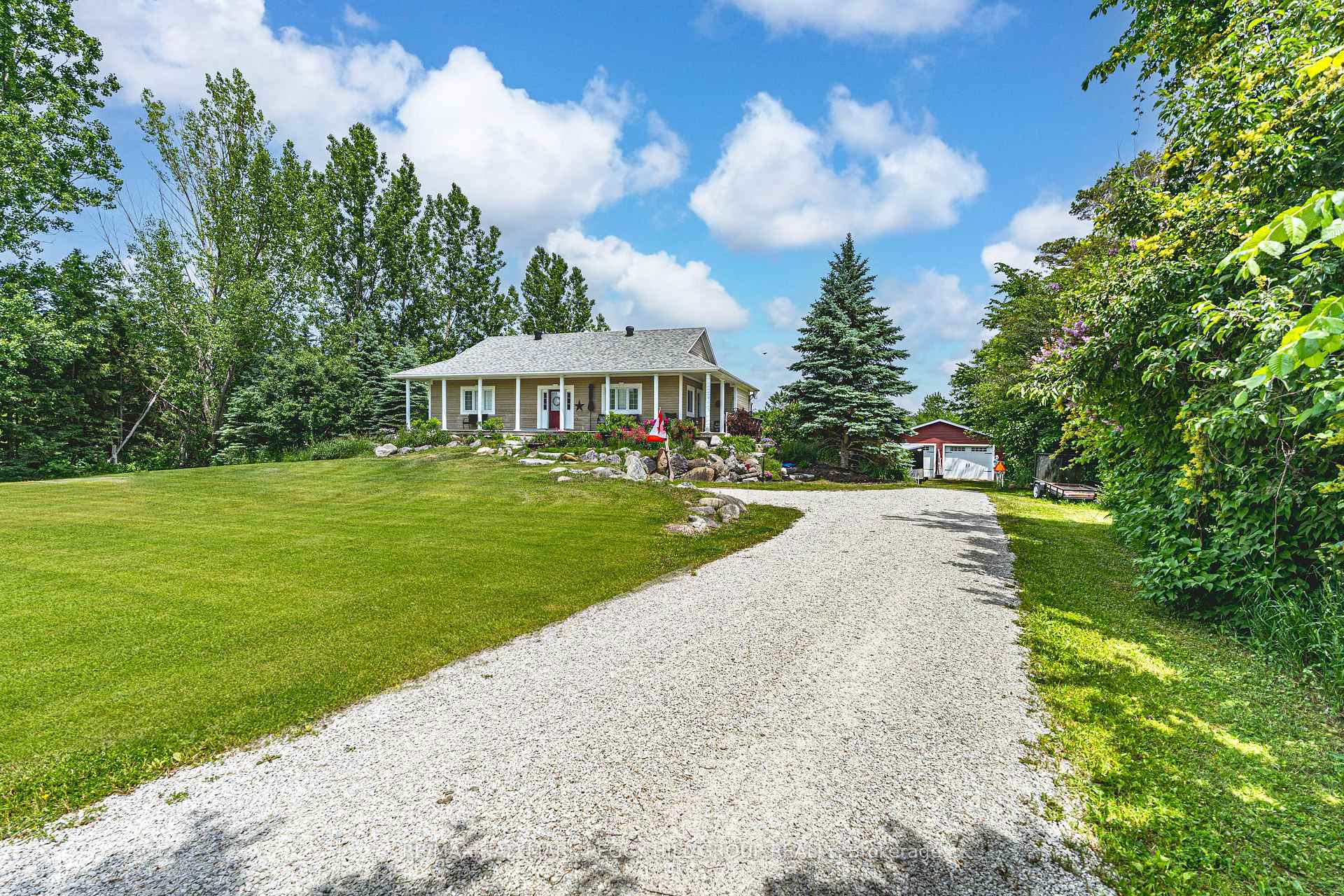 Clearview Real Estate MLS® Listings & Houses For Sale