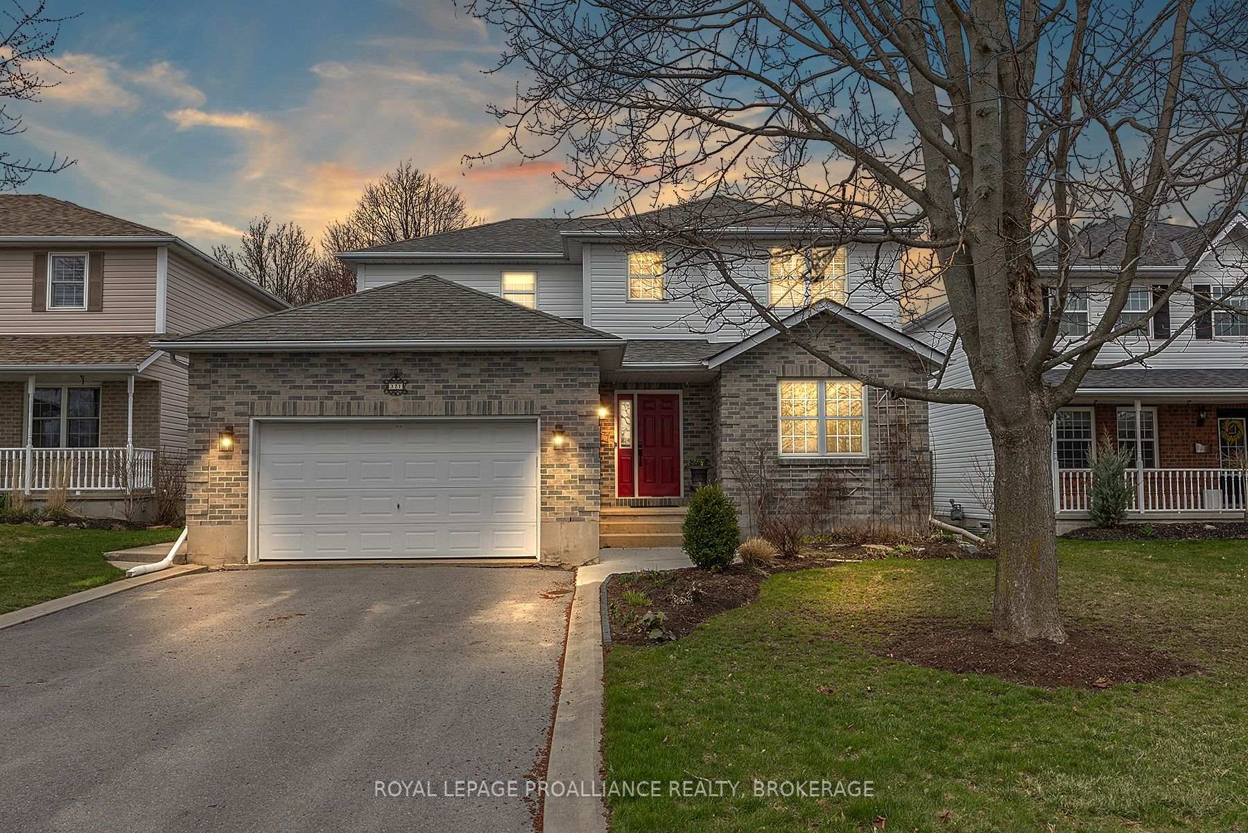 371 Tanglewood Drive, Kingston, ON K7M 8T9