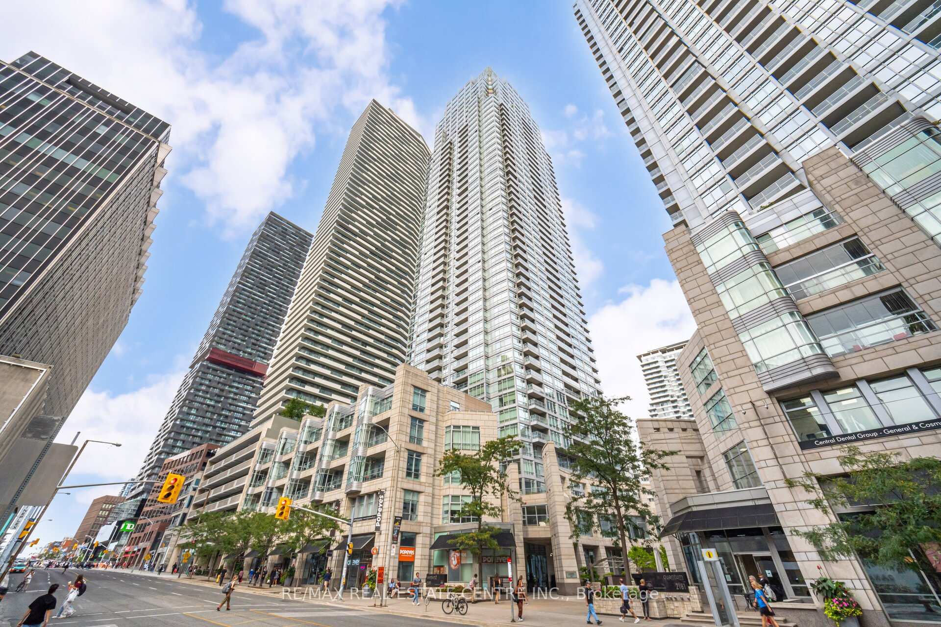 3711 - 2191 Yonge Street, Toronto, ON M4S 3H8