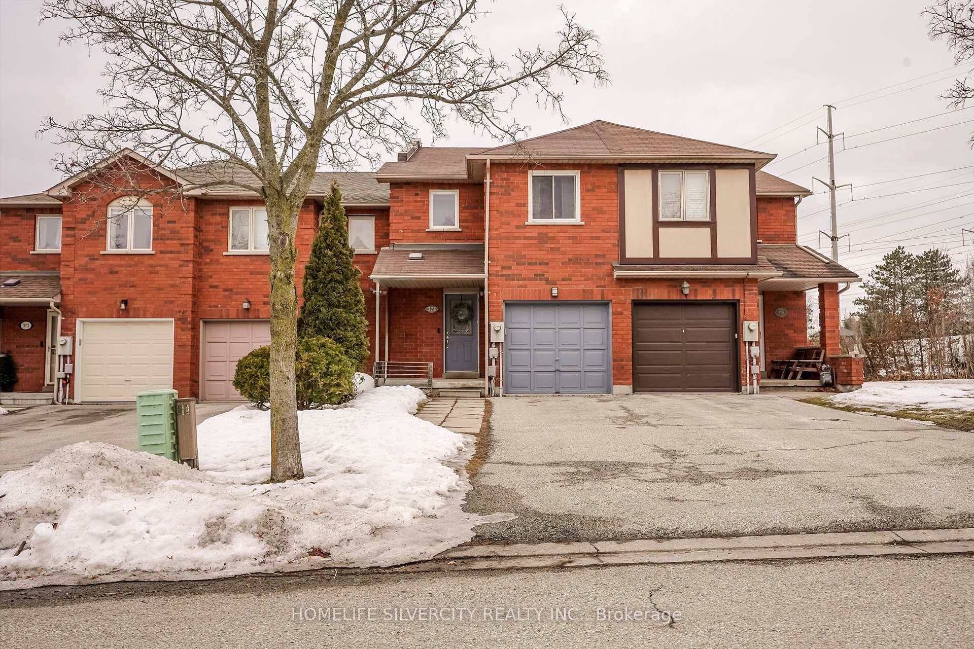 376 Sparrow Circle, Pickering, ON L1V 7E6