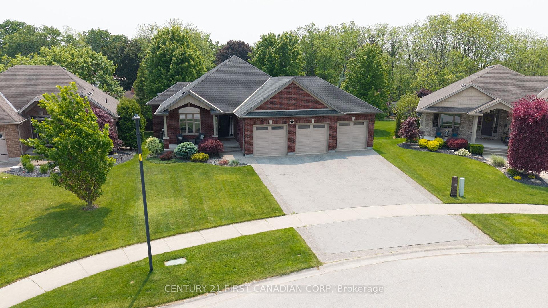 378 MacDonald Street, Strathroy Caradoc, ON N7G 3B1