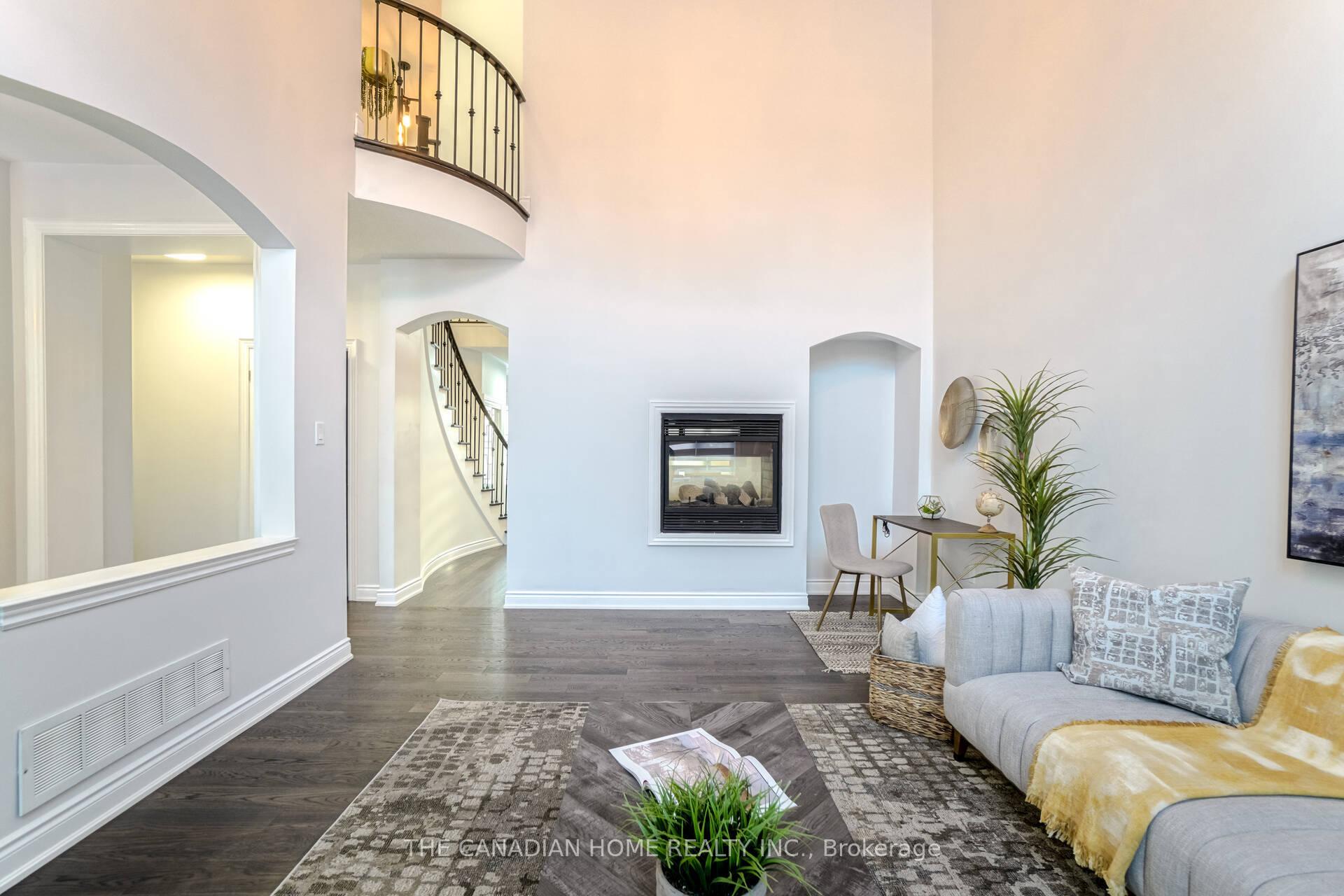 379 Burloak Drive, Oakville, ON L6L 6W8