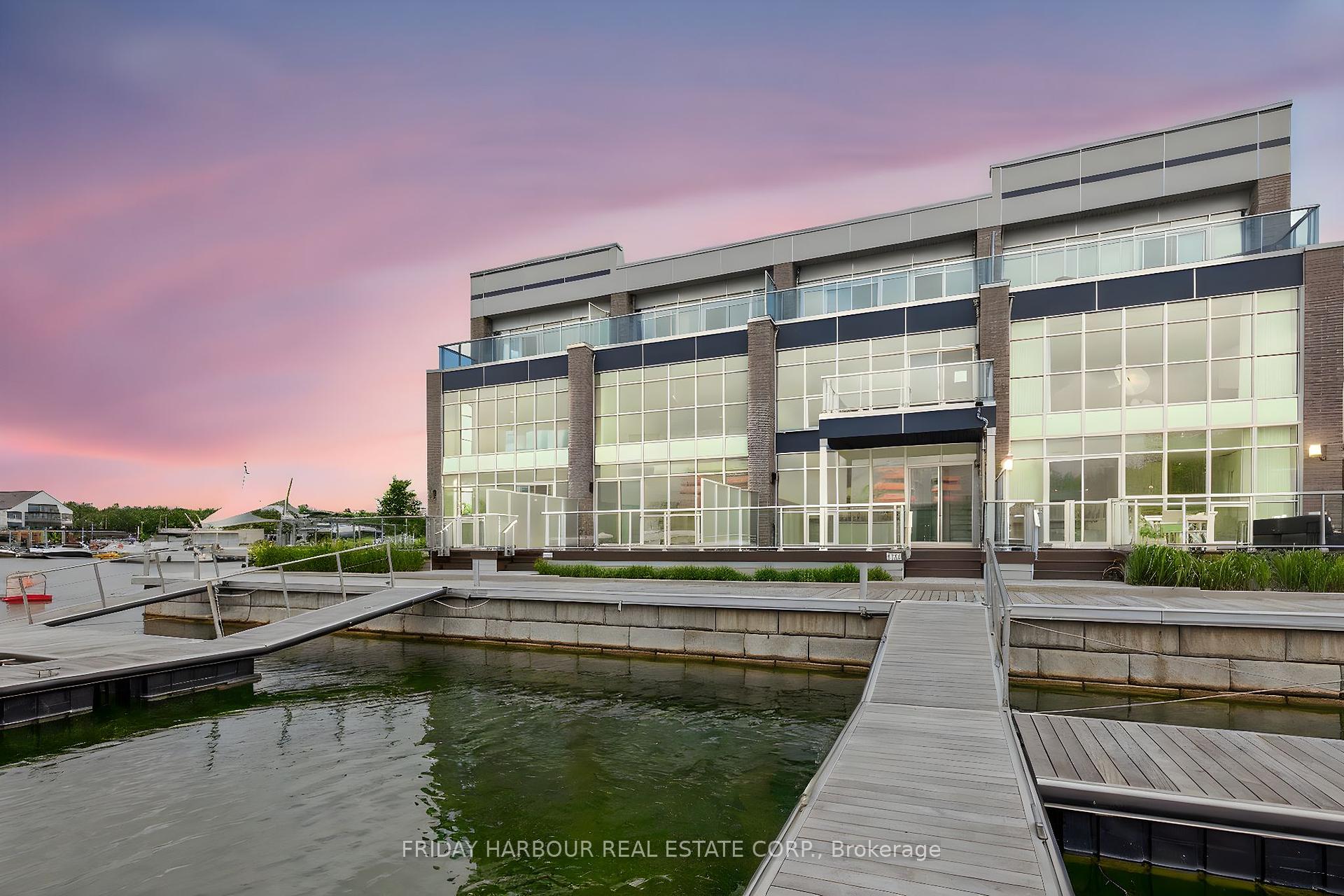 3792 Ferretti Court, Innisfil, ON L9S 0N6