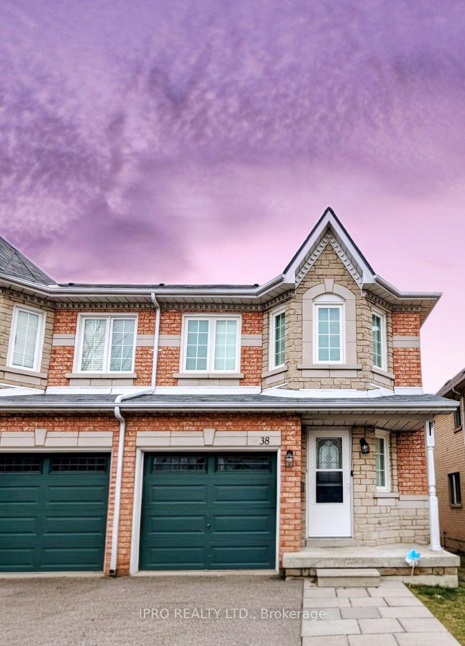 38 - 455 Apache Court, Mississauga, ON L4Z 3W8