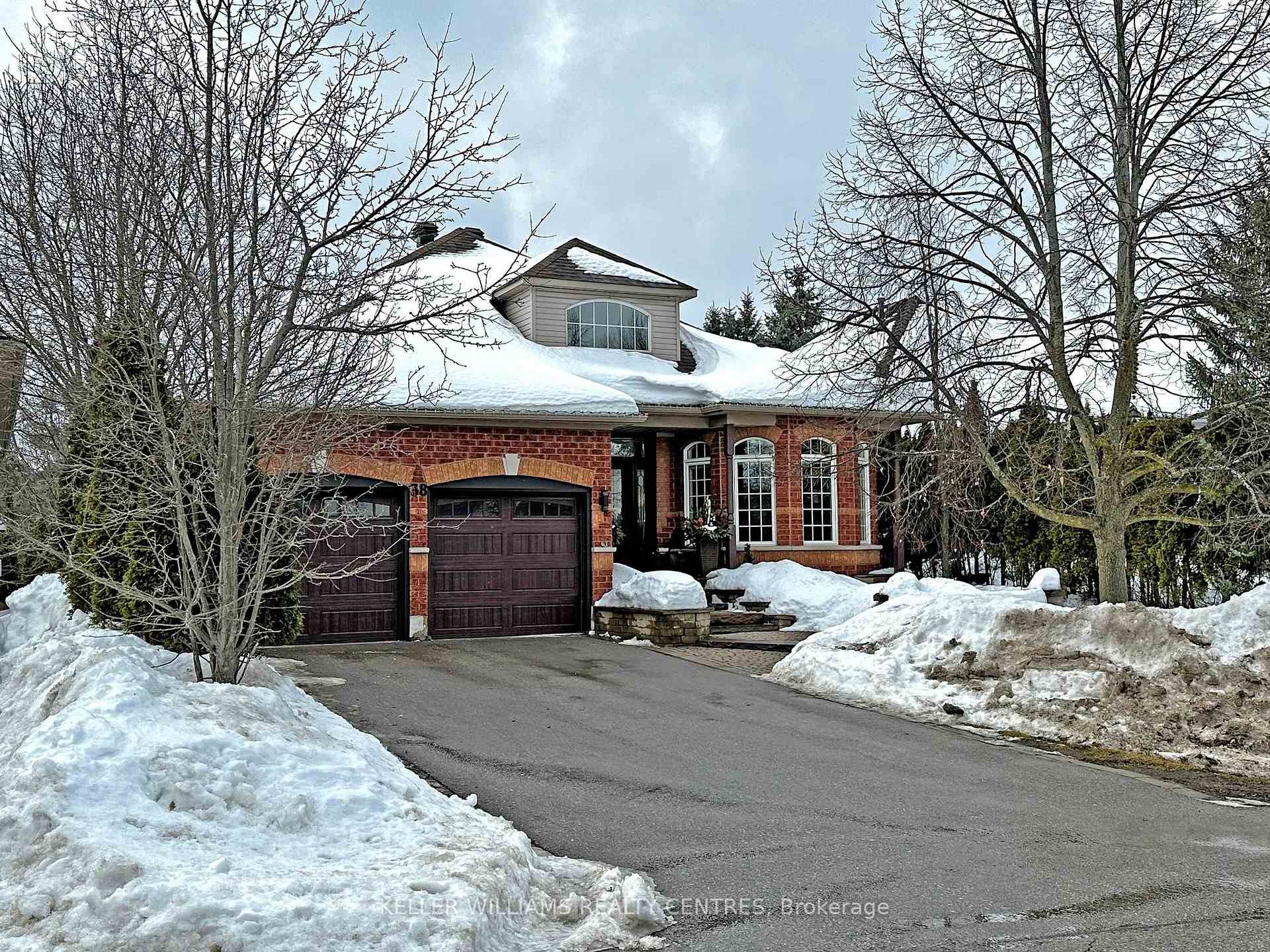 38 Benville Crescent, Aurora, ON L4G 7K3