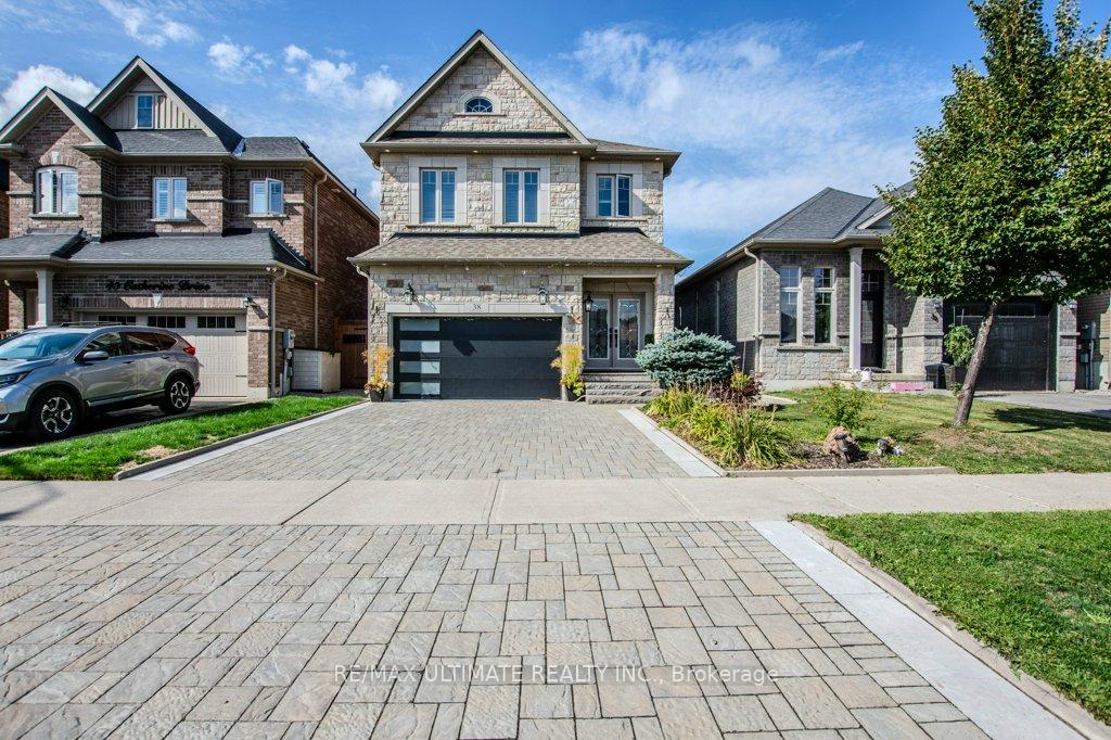 Upper - 38 Catherine Drive, Barrie, ON L4N 6Z3