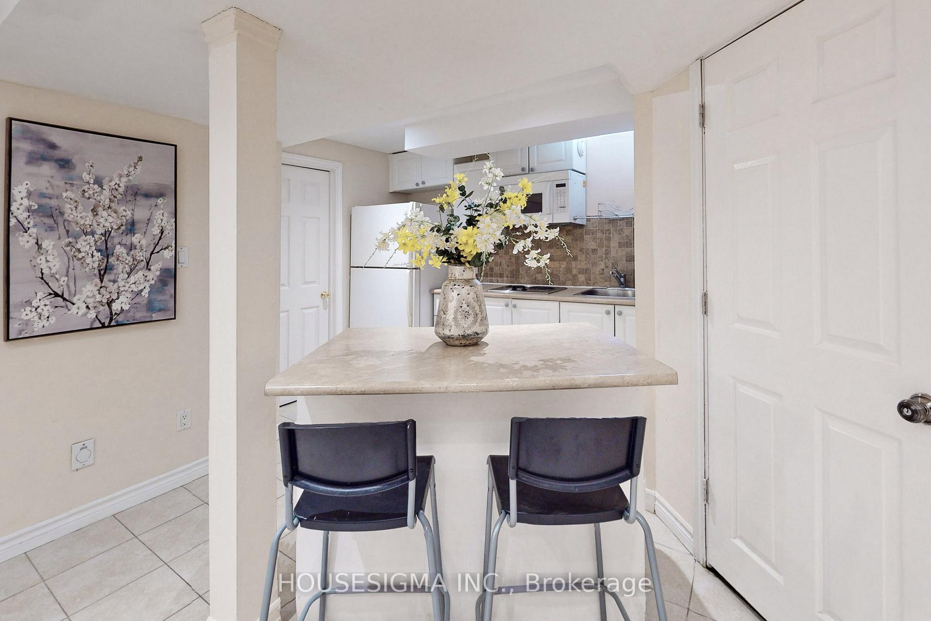 Lower - 38 Estoril Street, Richmond Hill, ON L4C 0B6