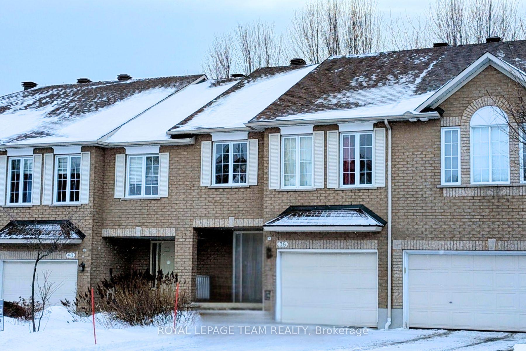 38 Macassa Circle, Kanata, ON K2T 1J7