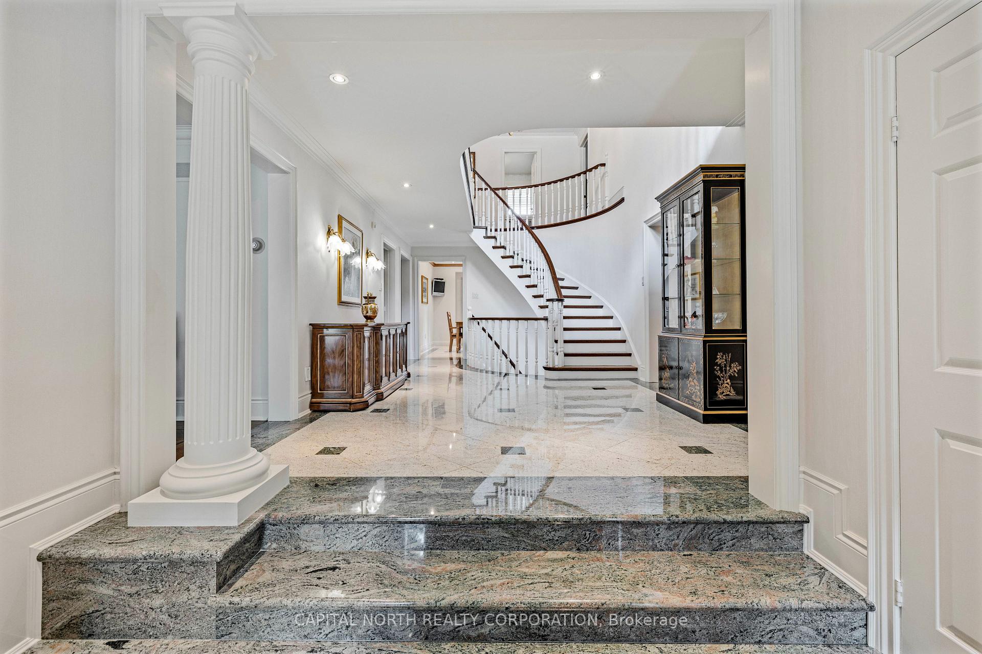 38 Queen Post Drive, Vaughan, ON L4L 3G4