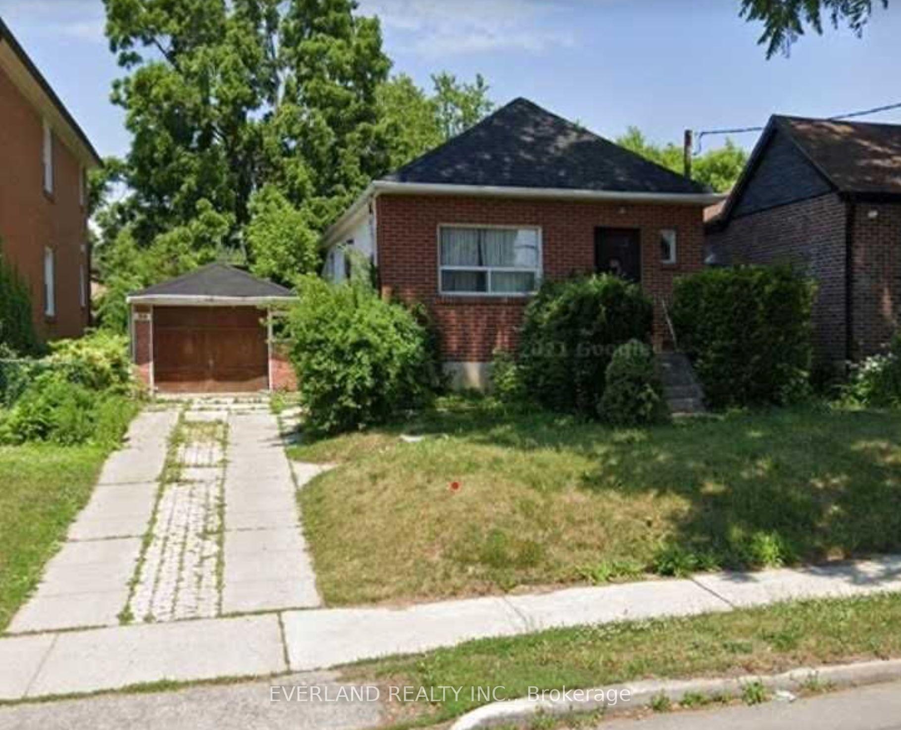 38 Ranee Avenue, Toronto, ON M6A 1M9