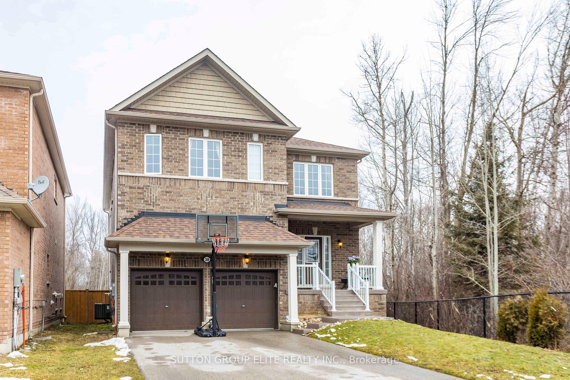 38 Richmond Park Drive, Georgina, ON L4P 0A7