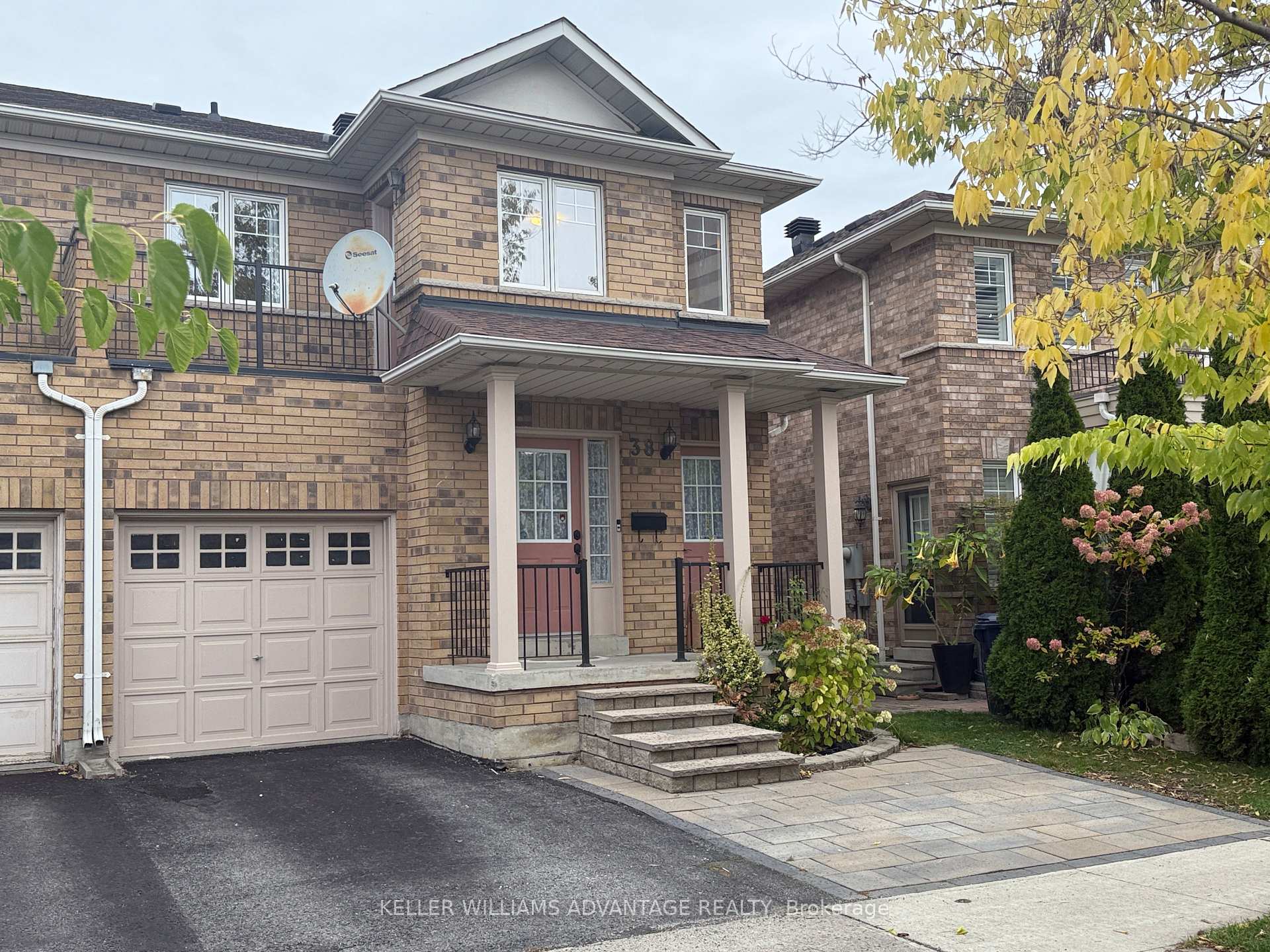 38 Seton Park Road, Toronto, ON M3C 3Z6