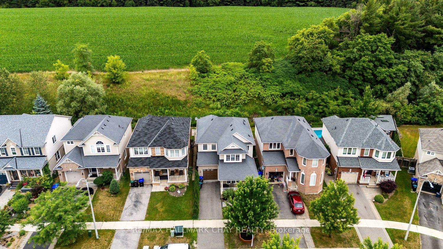 38 Steele Street, New Tecumseth, ON L9R 0E6