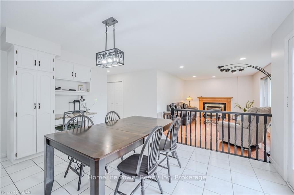 38 WEIR Drive, Guelph, ON N1C 1E7