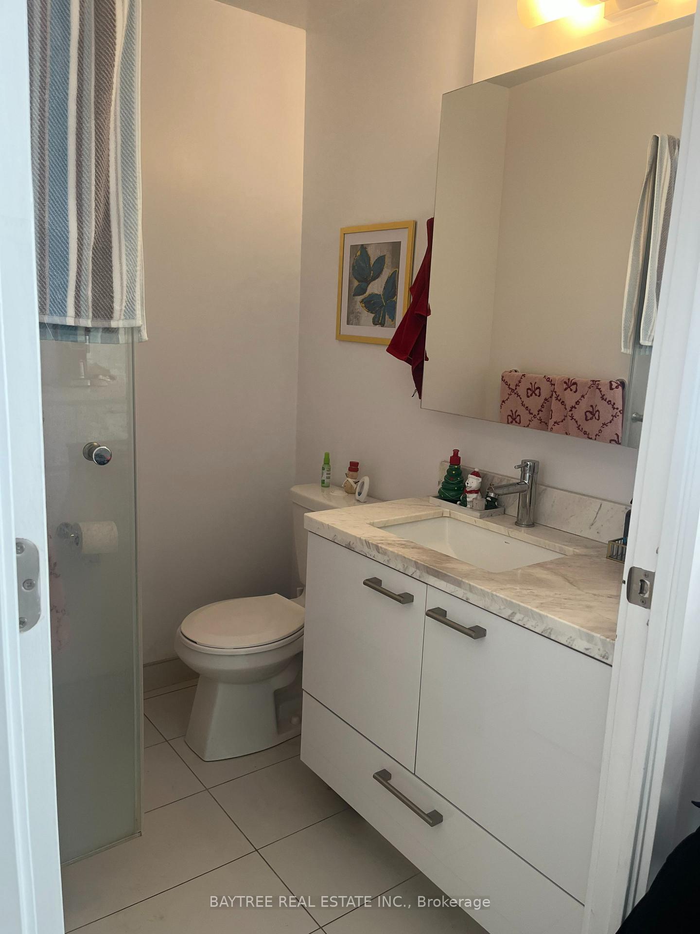 3806 - 2221 Yonge Street, Toronto, ON M4S 2B4