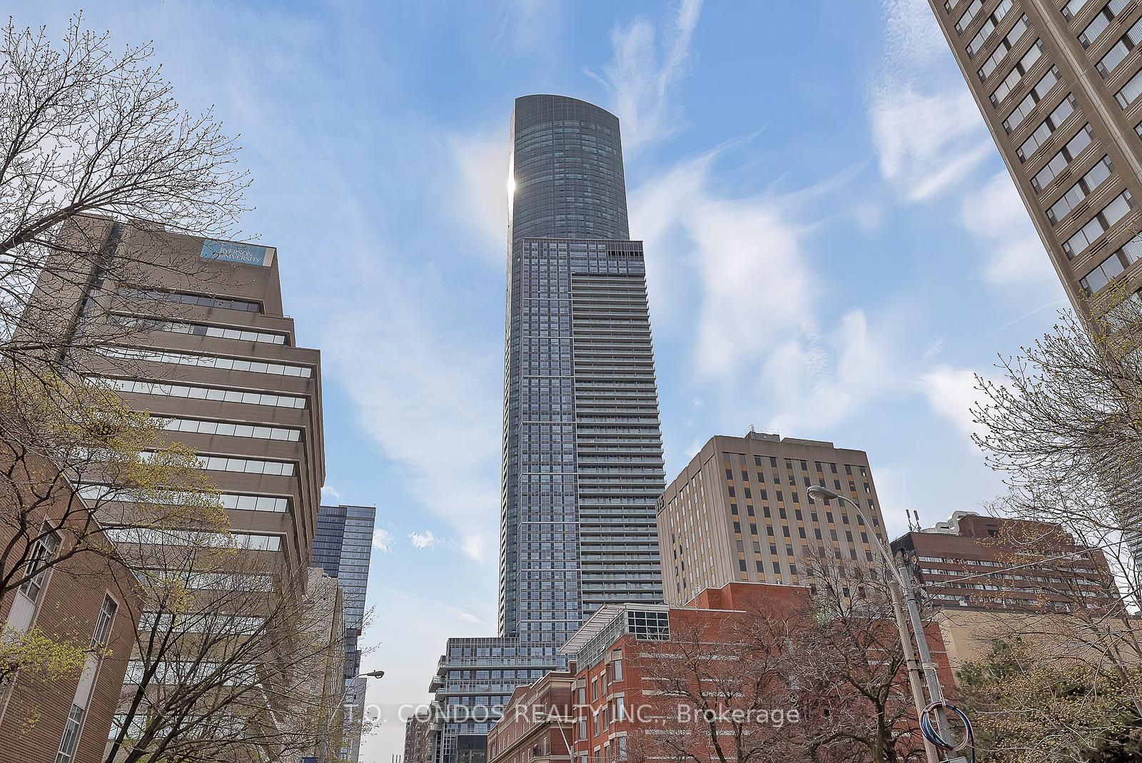 3808 - 386 Yonge Street, Toronto, ON M5B 0A5
