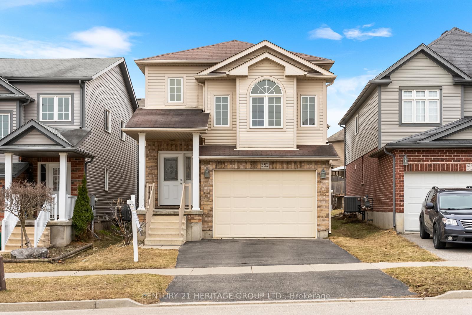 382 Woodbine Avenue, Kitchener, ON N2R 0A9
