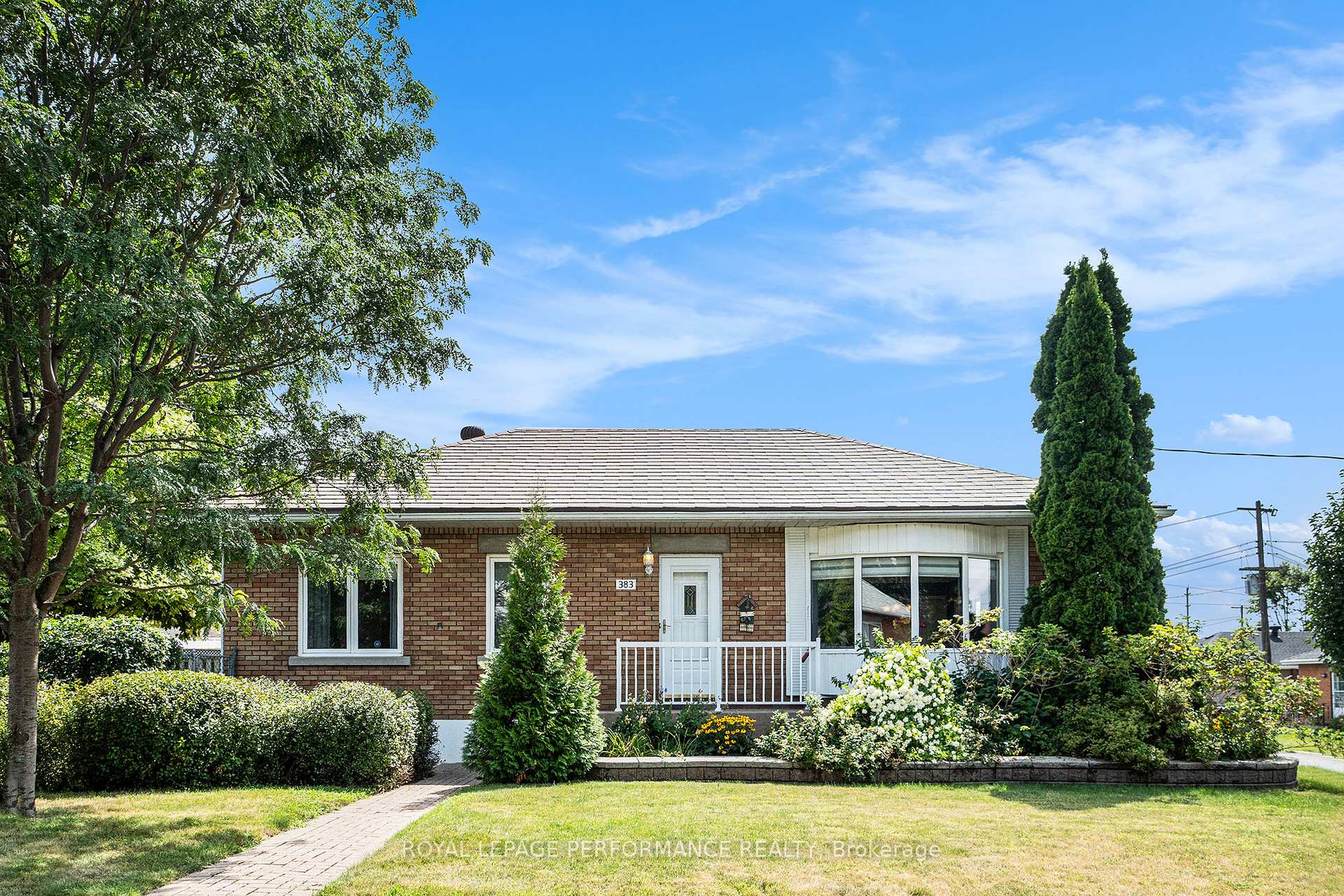 383 Maria Goretti Circle, Vanier and Kingsview Park, ON K1L 6S3