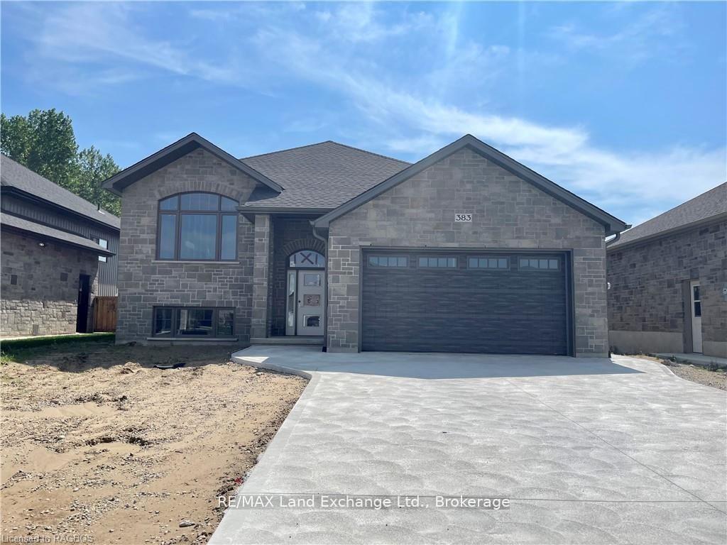 383 RIDGE Street, Saugeen Shores, ON N0H 2C3