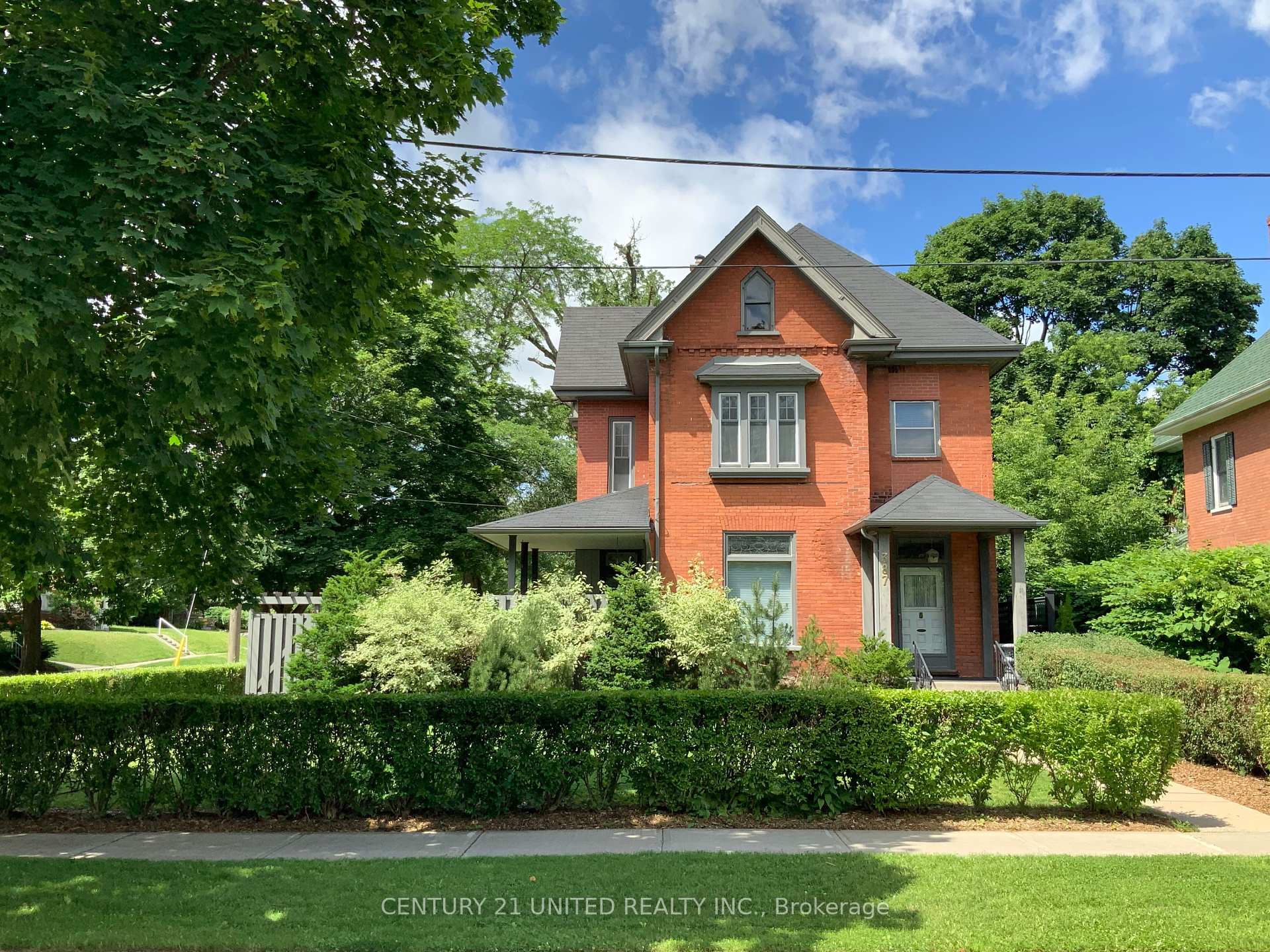 387 Walton Street, Peterborough, ON K9H 4S9