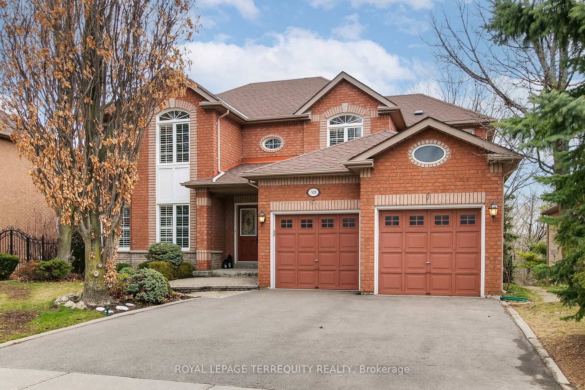 388 Glenkindie Avenue, Vaughan, ON L6A 2E4
