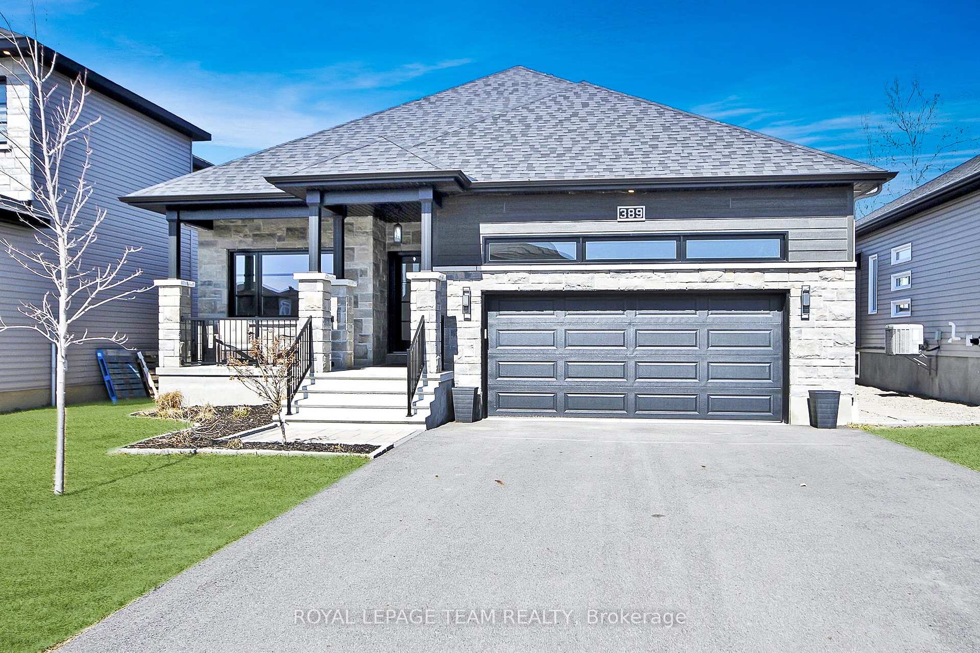 389 Moonlight Drive, Russell, ON K4R 0L2