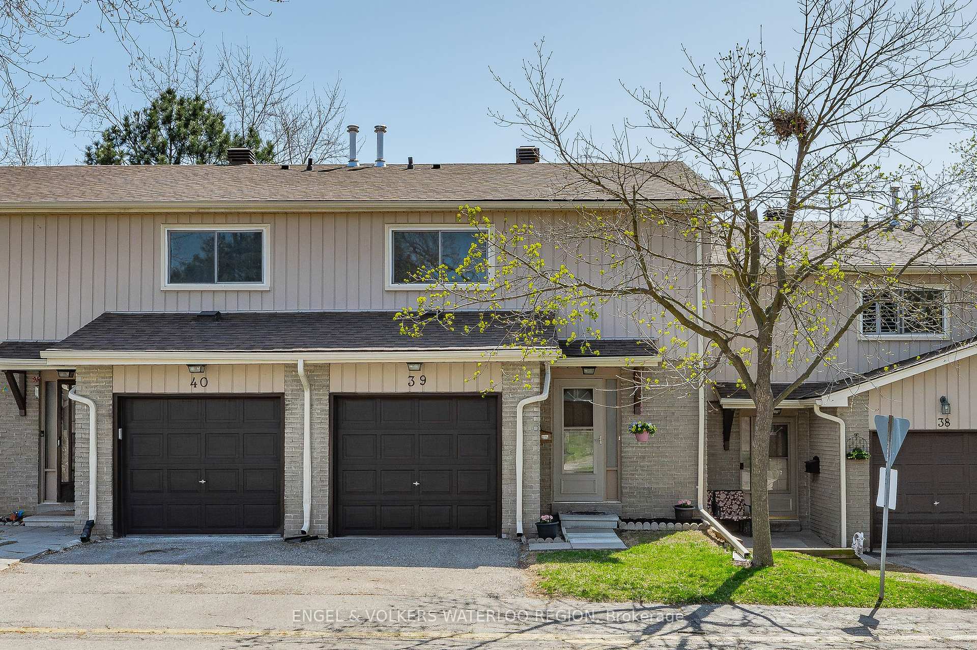39 - 51 Paulander Drive, Kitchener, ON N2M 5E5
