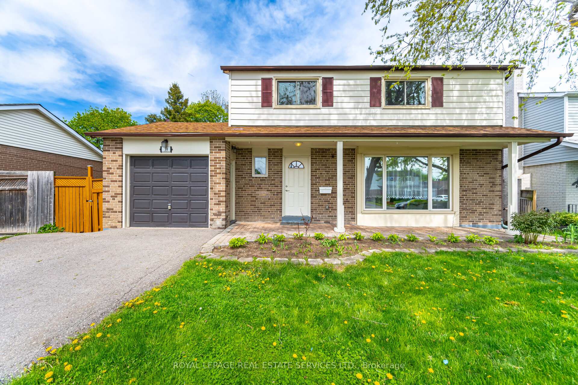 39 Aberdeen Crescent, Brampton, ON L6T 2P8