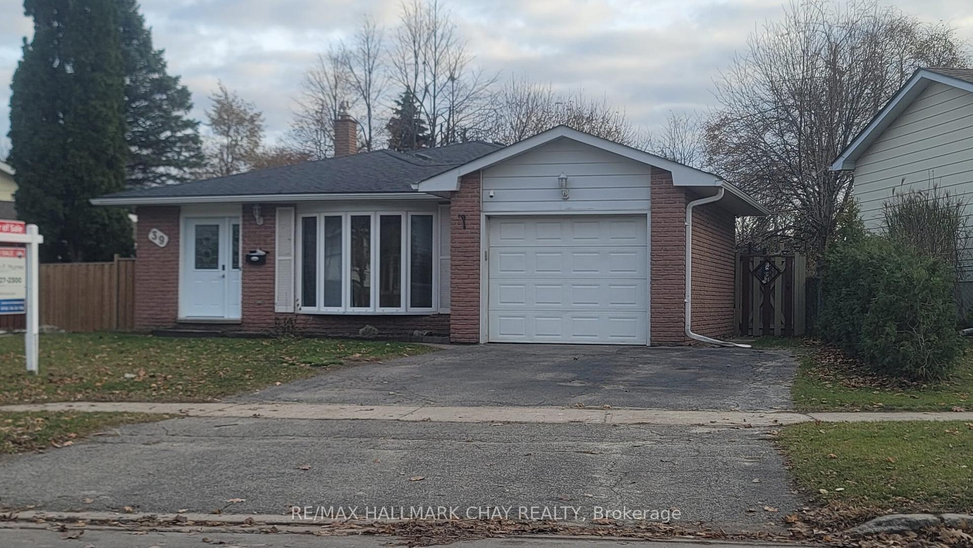 39 Bernick Drive, Barrie, ON L4M 5C1