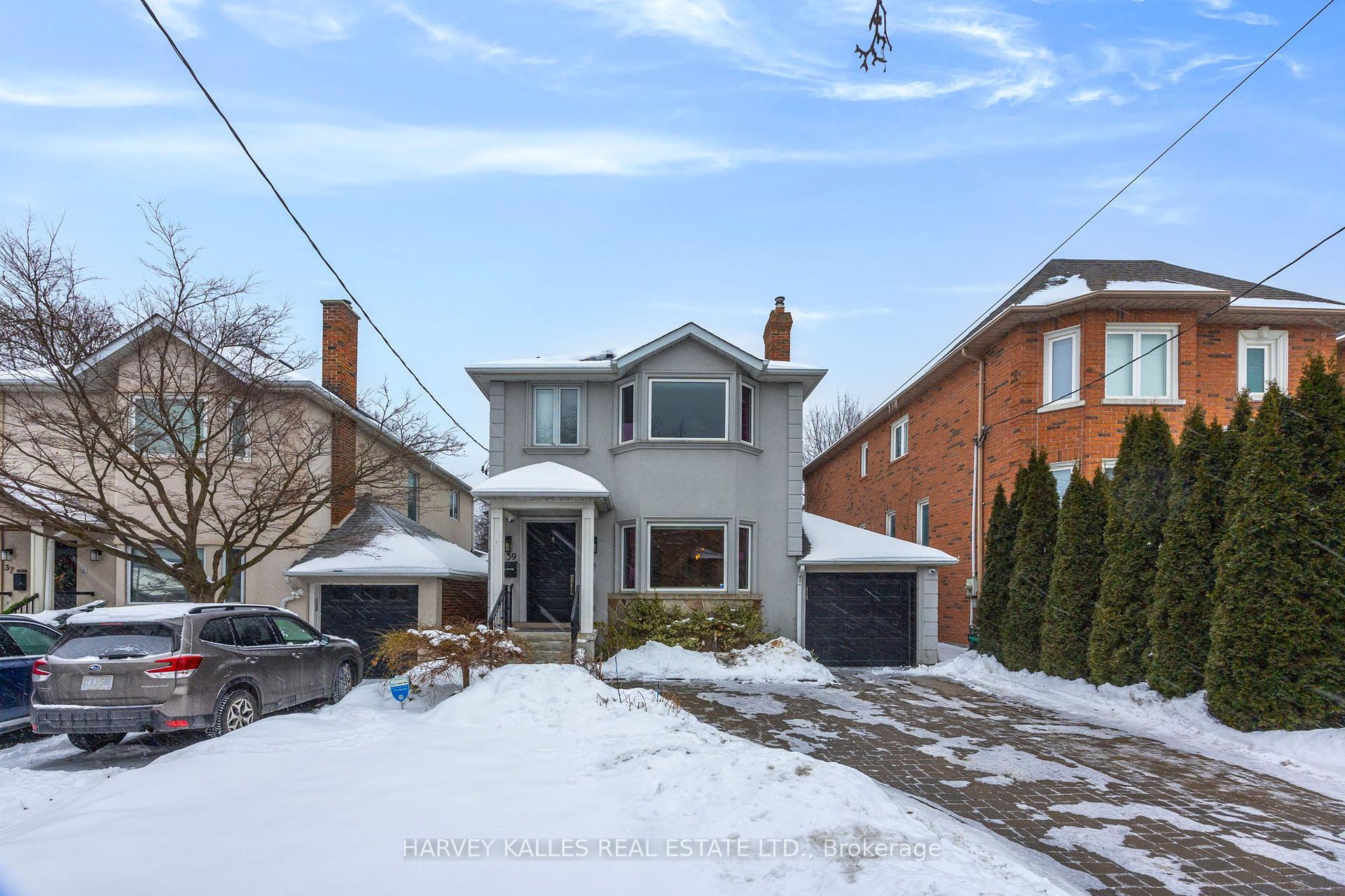39 Carmichael Avenue, Toronto, ON M5M 2W8