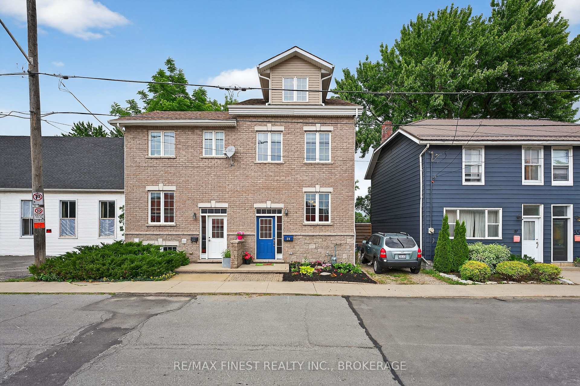 Kingston Real Estate MLS® Listings & Houses For Sale