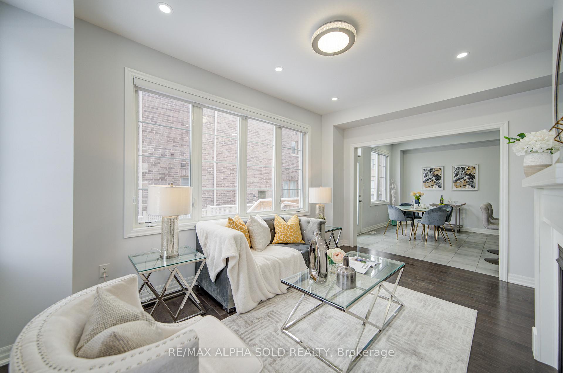 39 Crofting Crescent, Markham, ON L6E 0W1