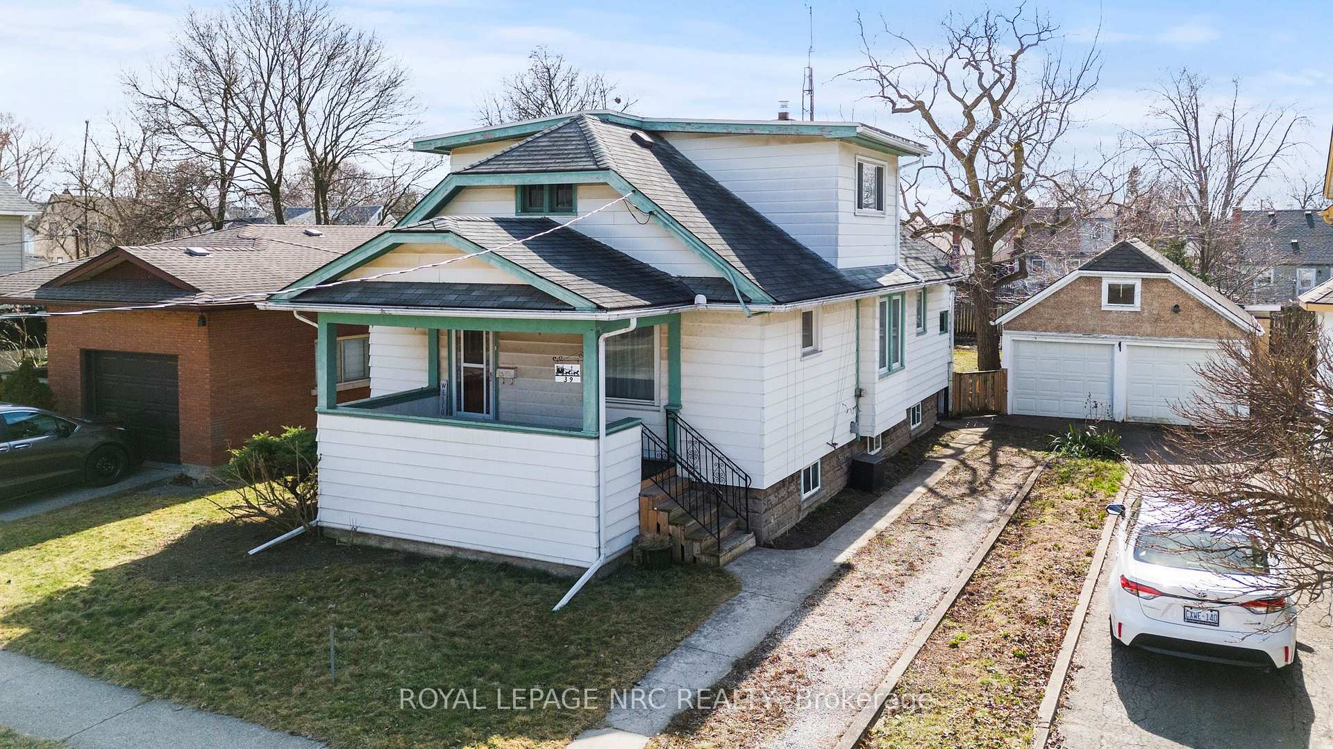 39 Dexter Street, St. Catharines, ON L2S 2L8