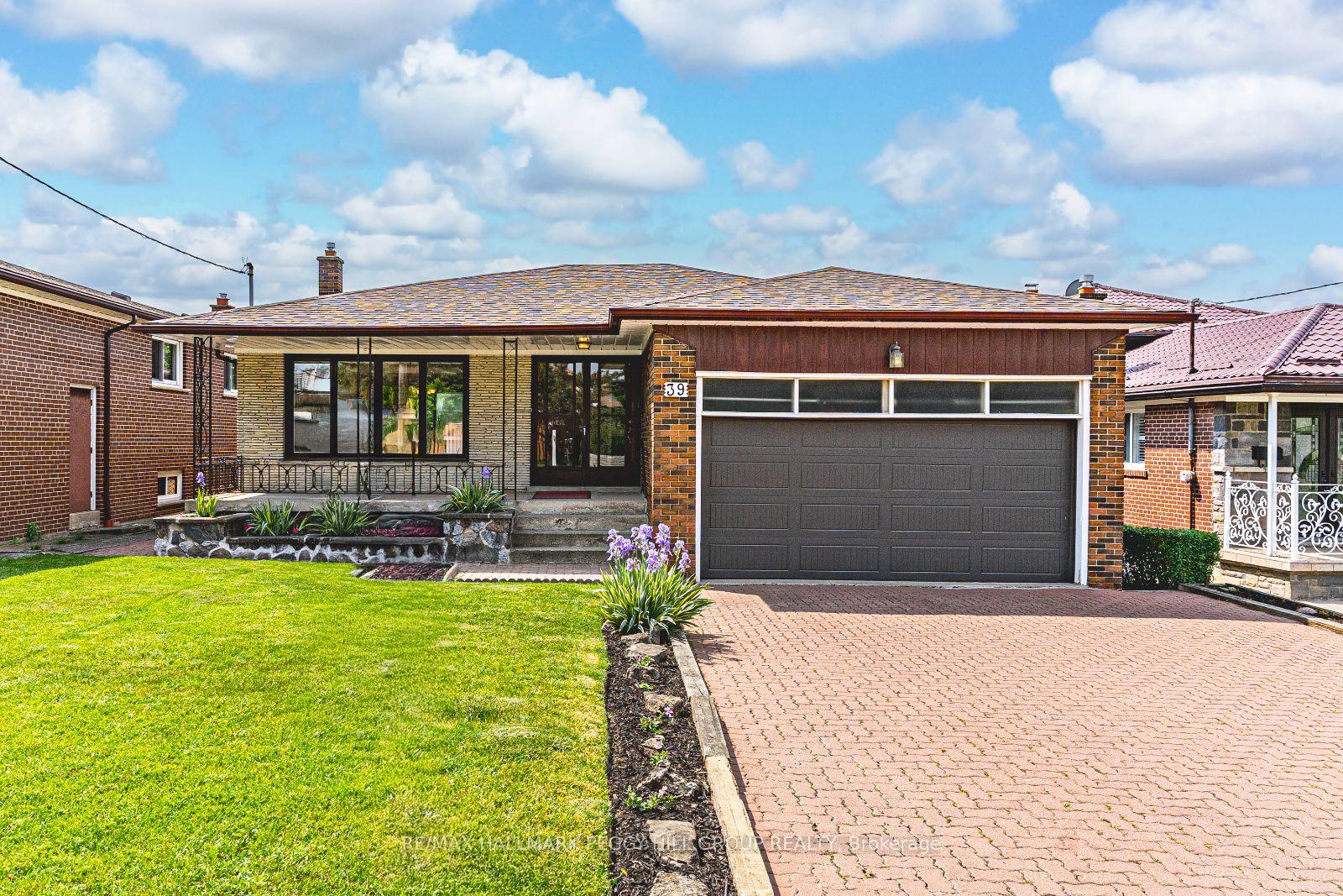 39 Frith Road, Toronto, ON M3N 1E9