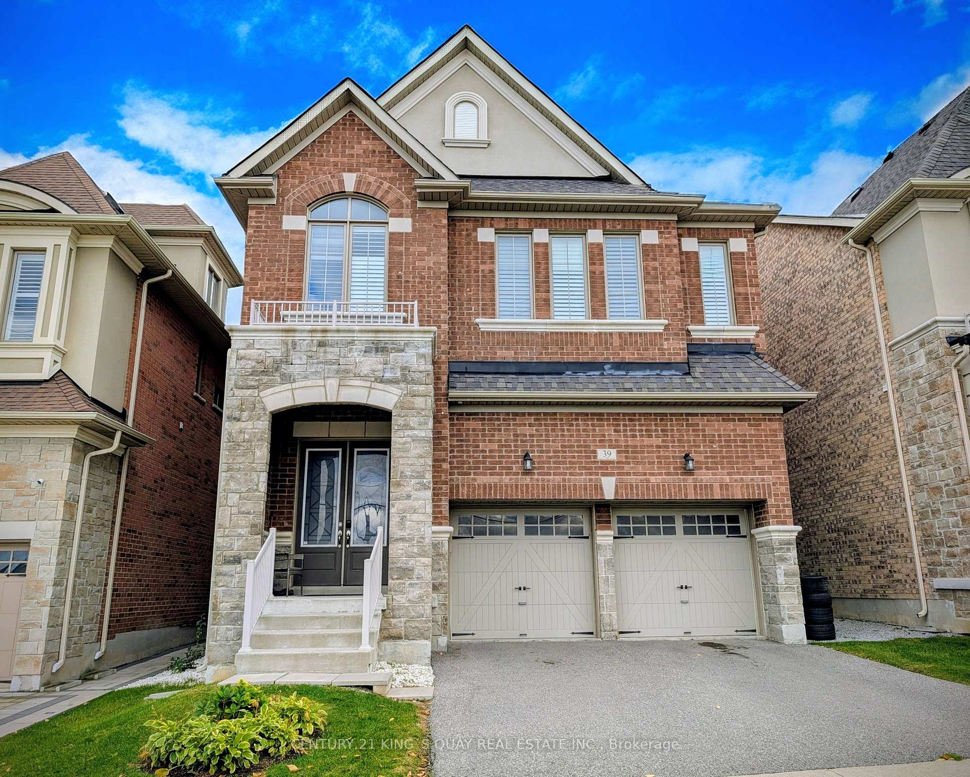 39 Giardina Crescent, Richmond Hill, ON L4B 0G1