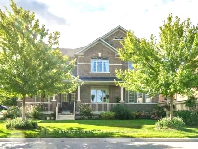 39 Lewis Honey Drive, Aurora, ON L4G 0J4