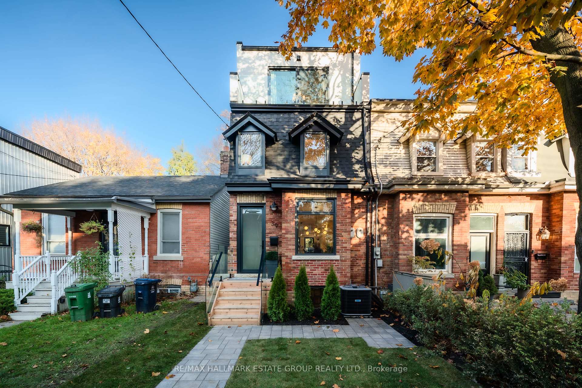 39 Lewis Street, Toronto, ON M4M 2H2