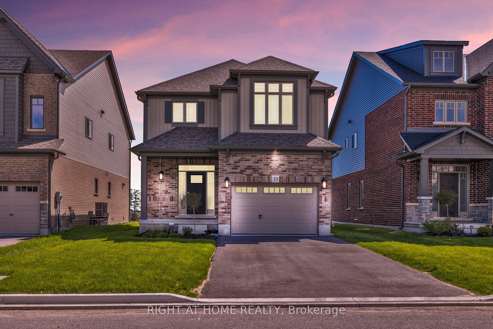 39 Maidens Crescent, Collingwood, ON L9Y 0E2