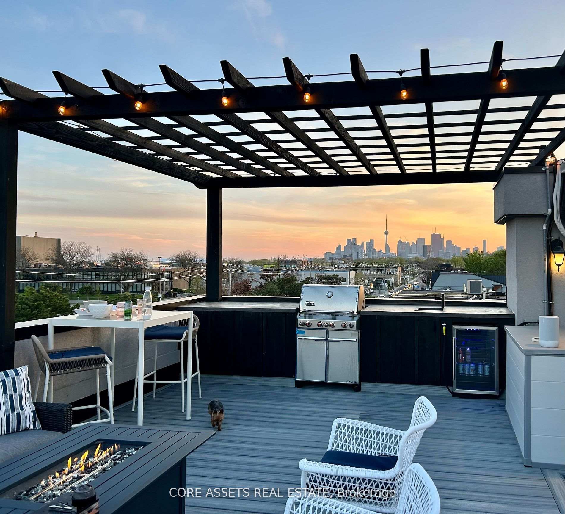 39 Minto Street, Toronto, ON M4L 1B5