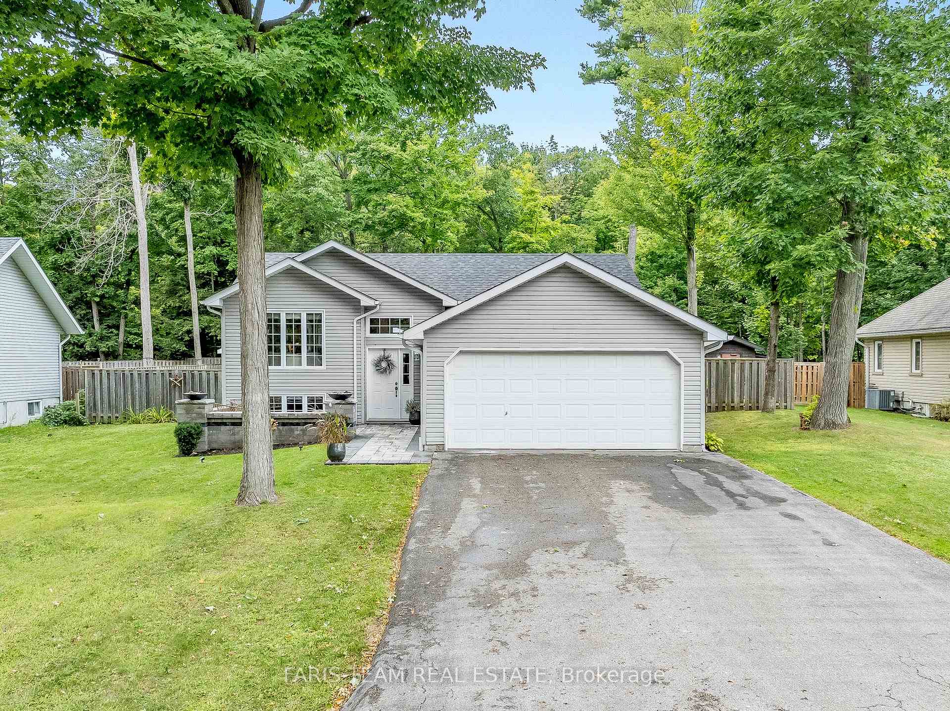 Tiny Real Estate MLS® Listings & Houses For Sale