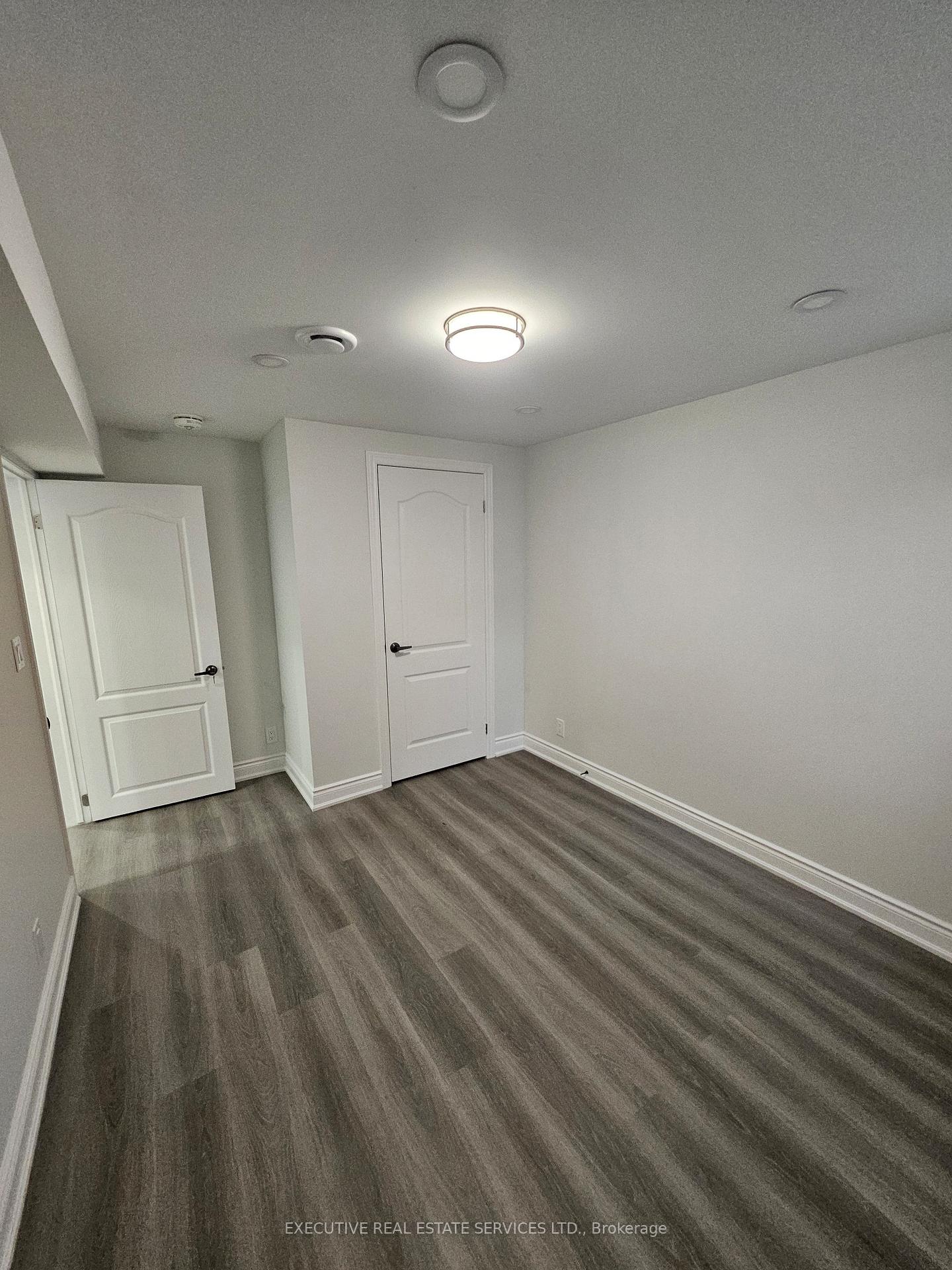 3910 Skyview Street, Mississauga, ON L5M 8A4