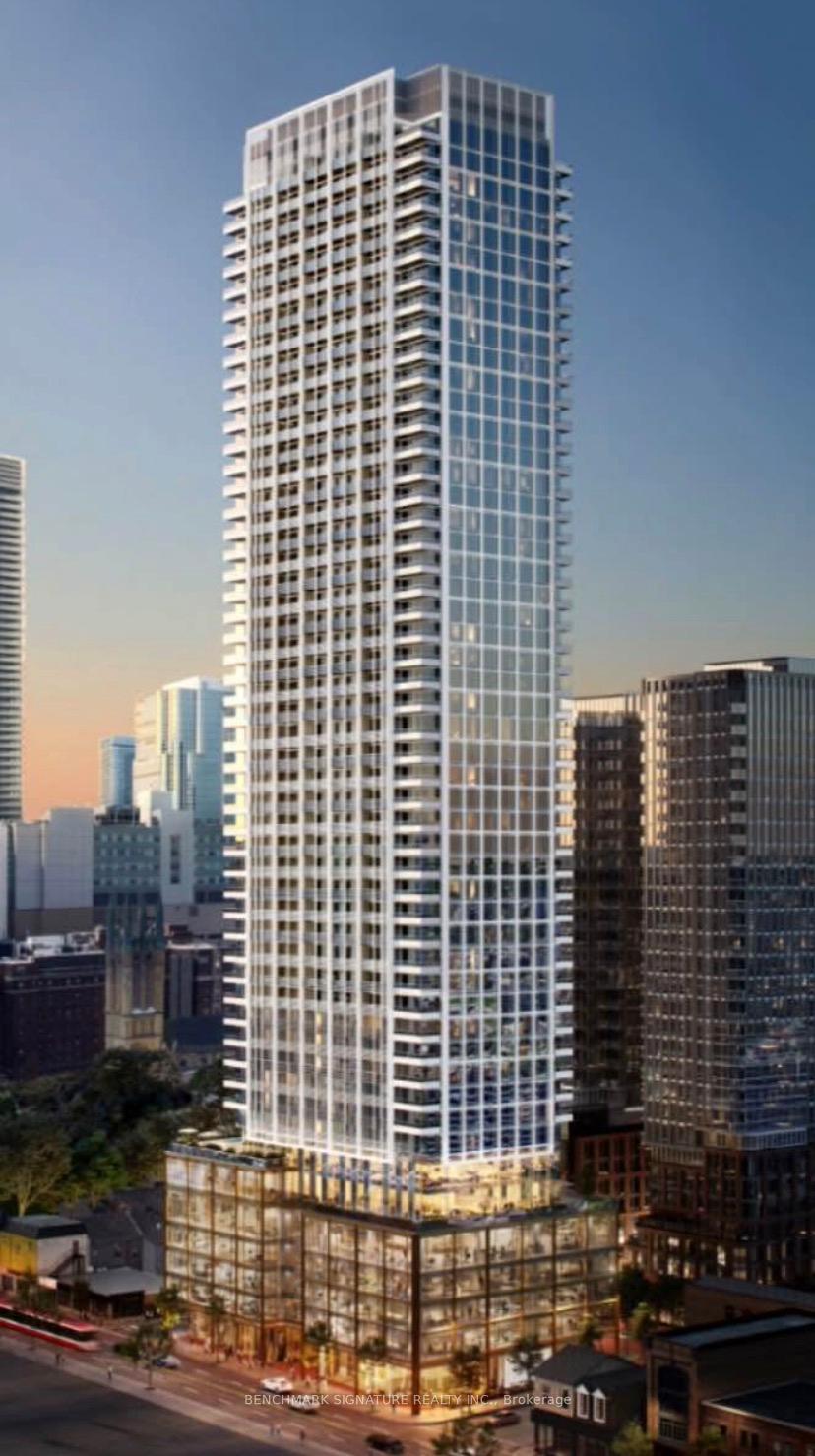 3915 - 88 Queen Street E, Toronto, ON M5C 0B6