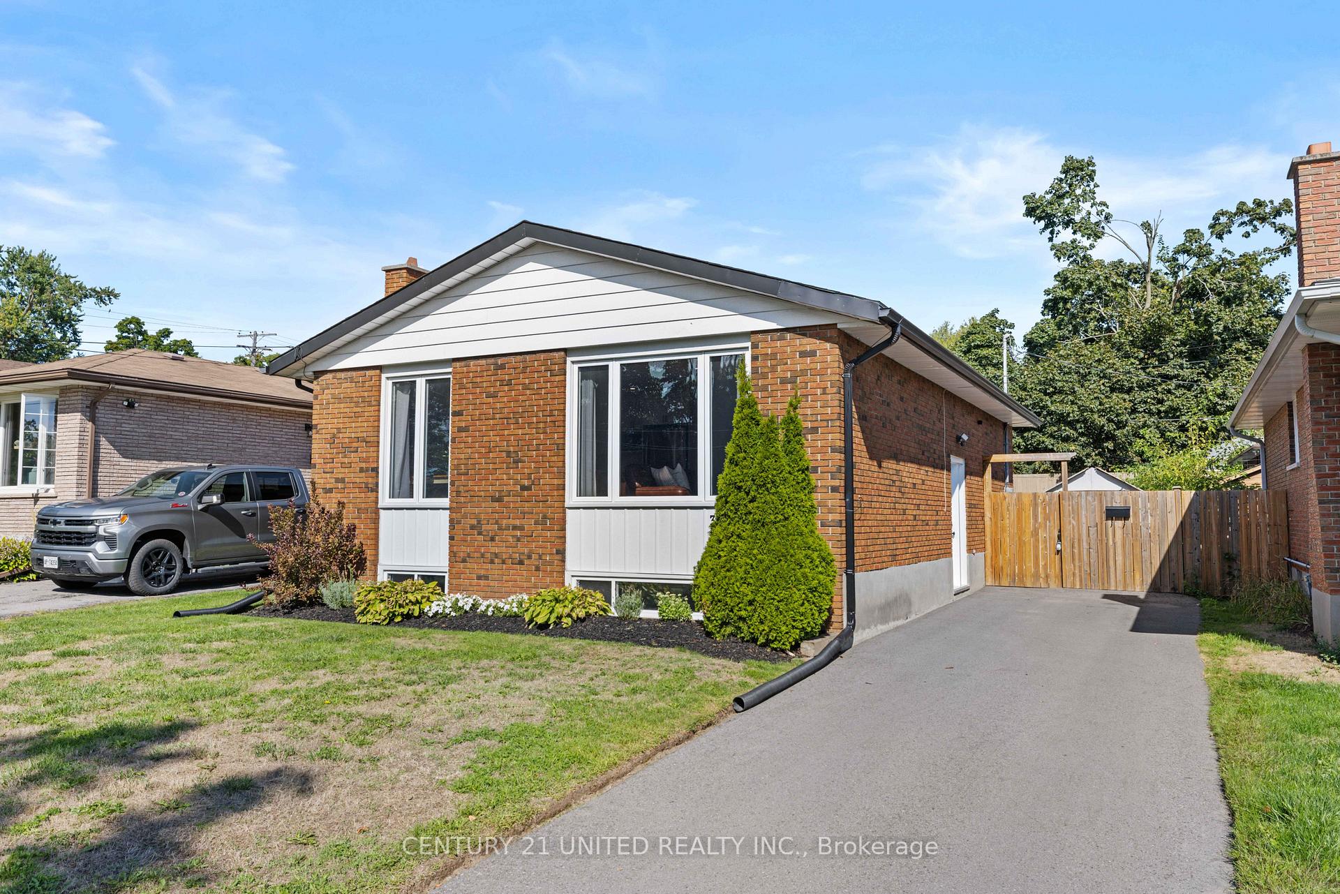 392 Wellington Street, Peterborough, ON K9H 5C2