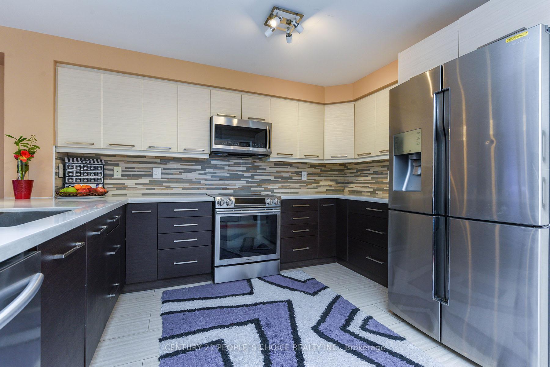 3970 Stardust Drive, Mississauga, ON L5M 8A5