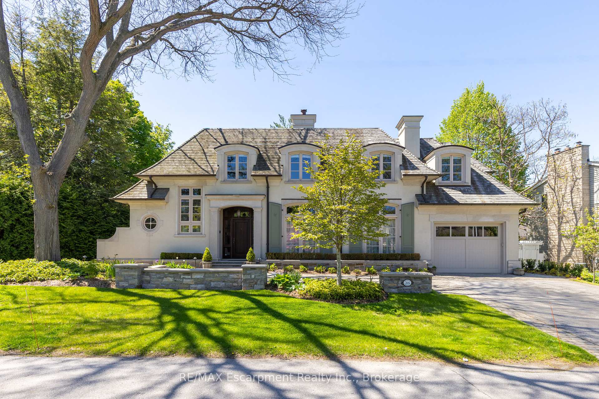 399 Randall Street, Oakville, ON L6J 1R6