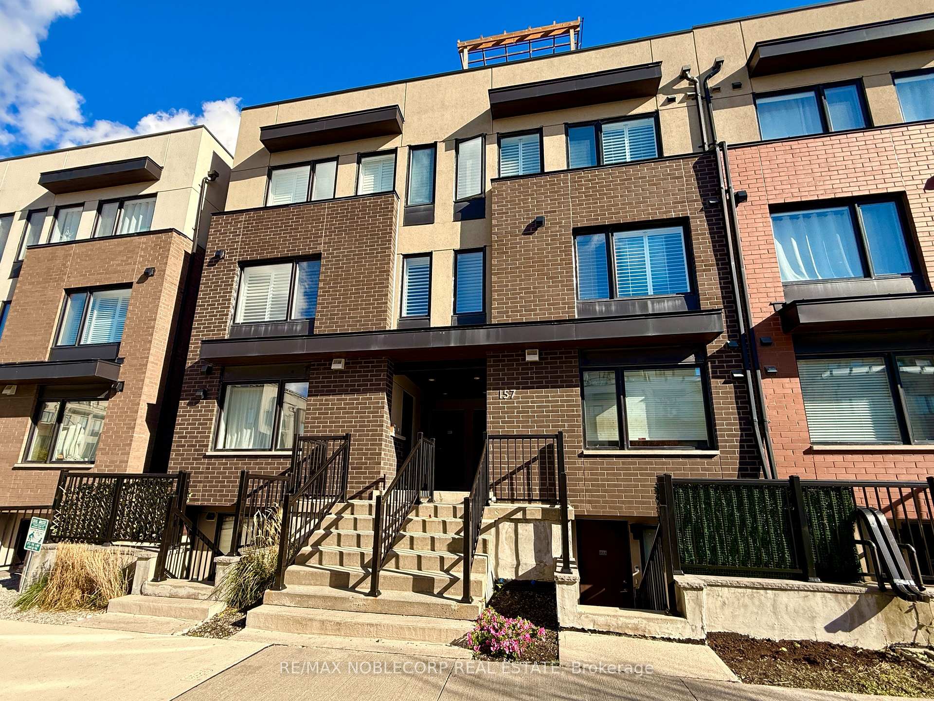 4 - 157 William Duncan Road, Toronto, ON M3K 2B8