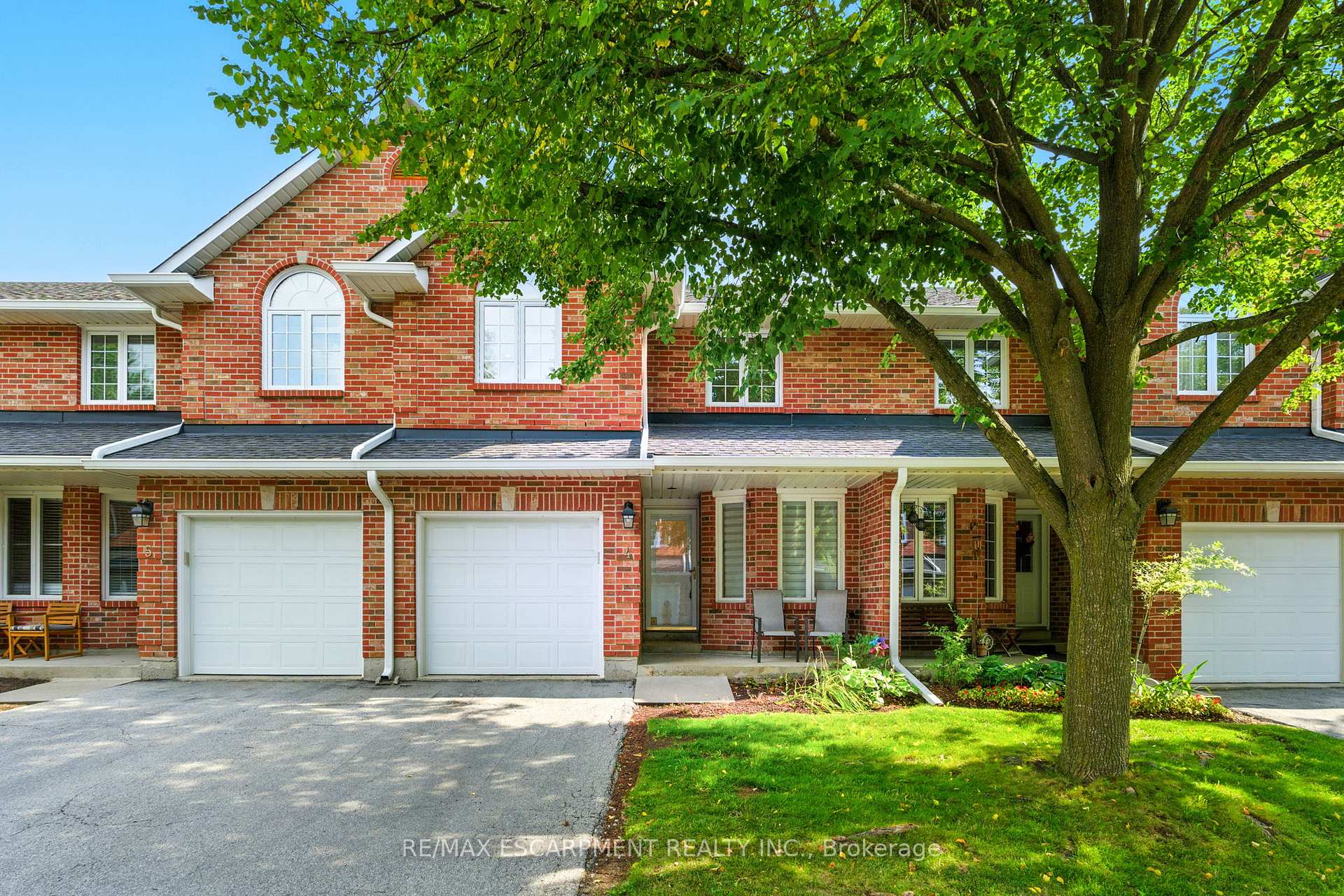 4 - 2252 Walker's Line, Burlington, ON L7M 3Y8