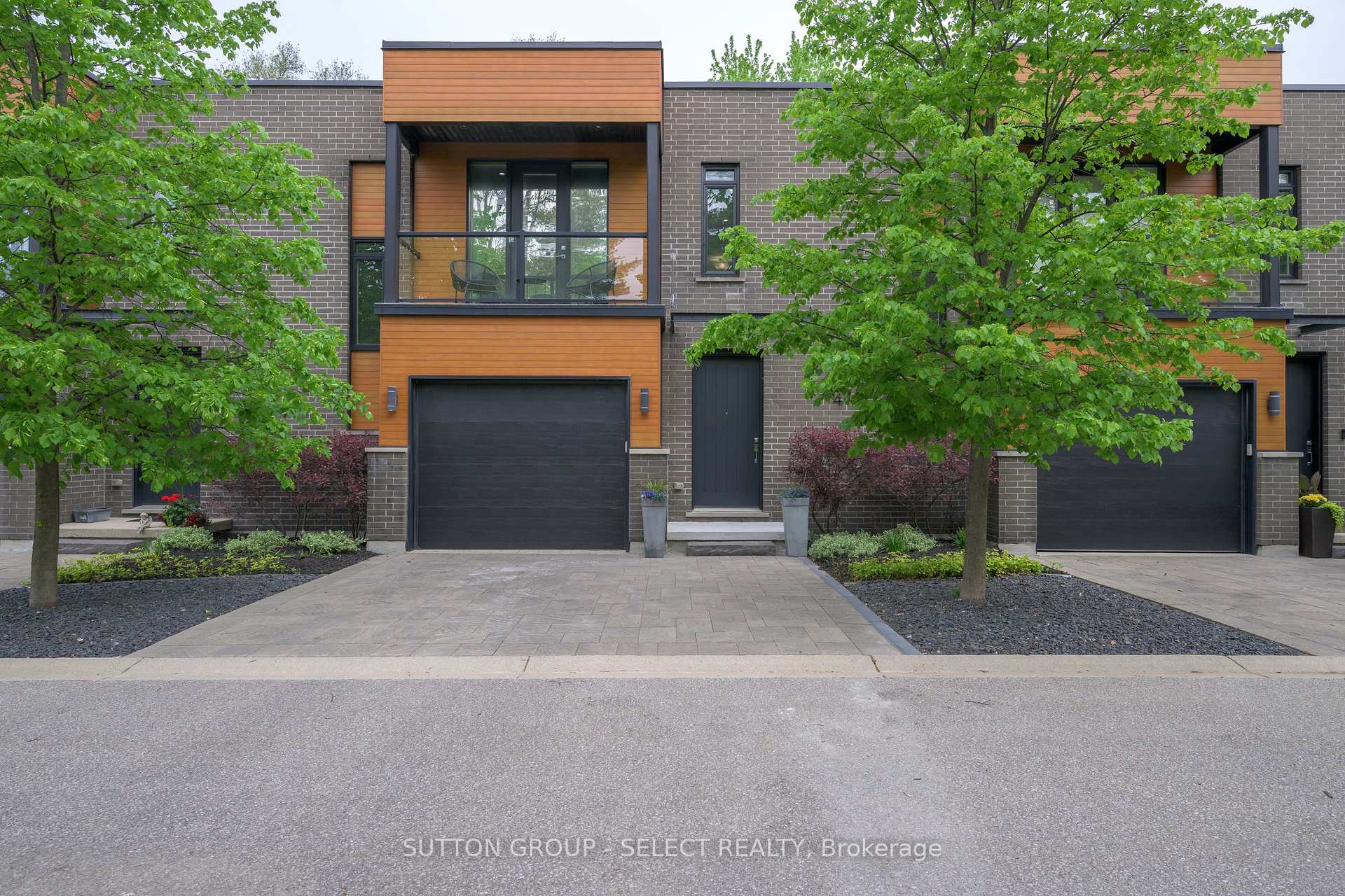 4 - 433 Hyde Park Road, London North, ON N6H 3R9