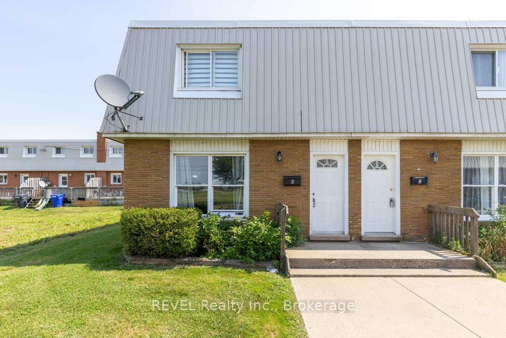 4 - 71 Hagey Avenue, Fort Erie, ON L2A 1W5