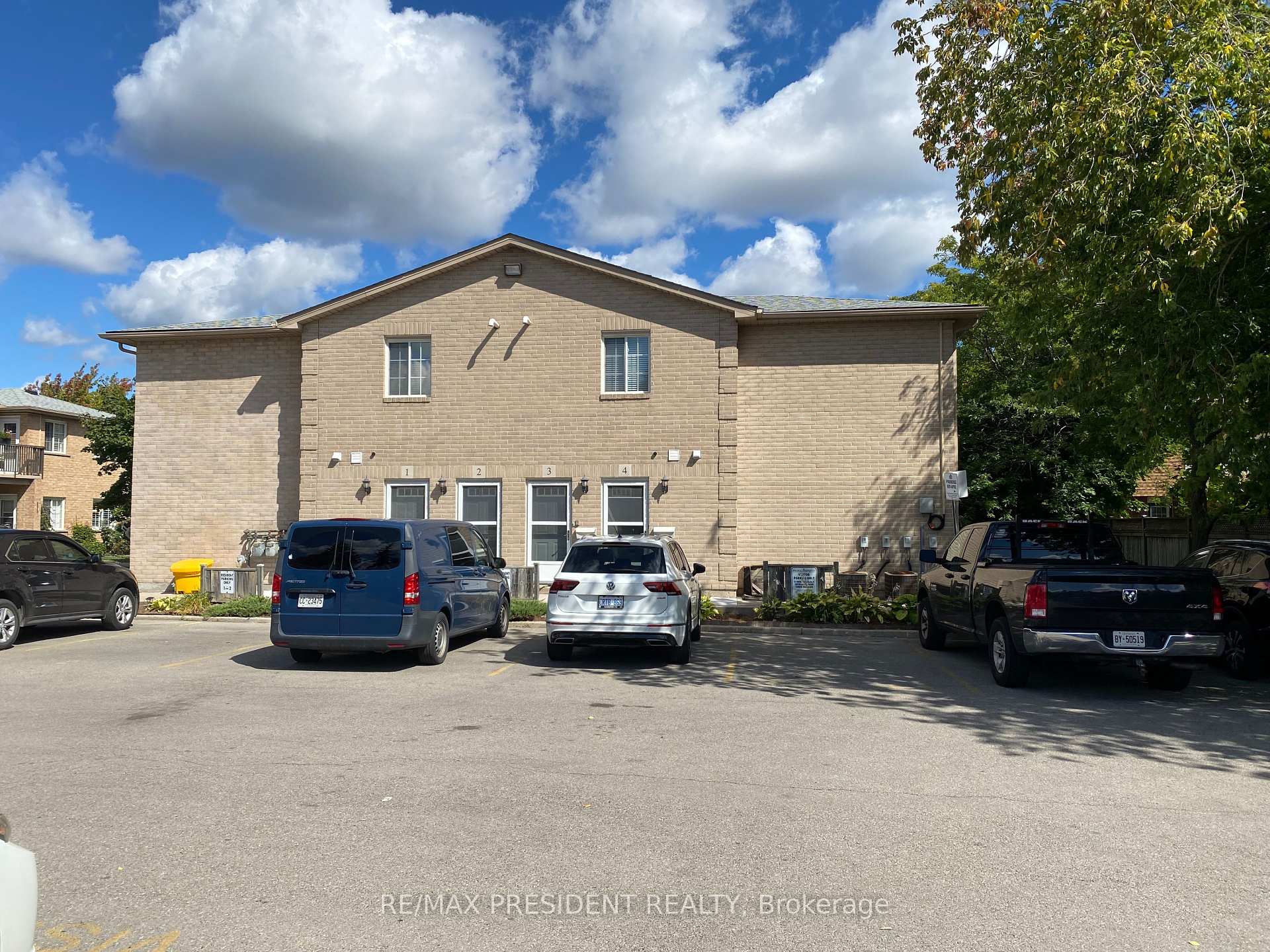 4 - 897 Stone Church Road E, Hamilton, ON L8W 1B2